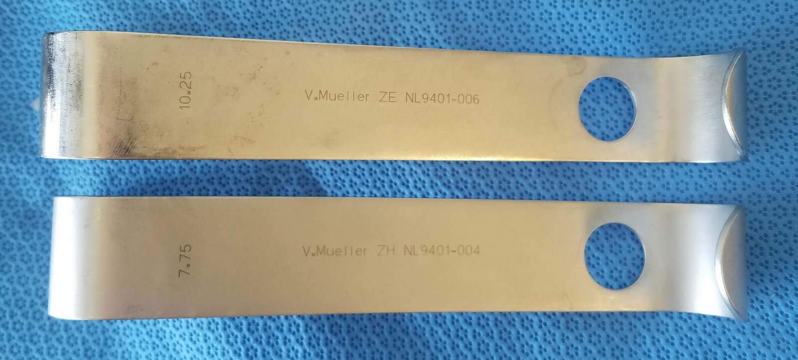 V. MUELLER Collis Taylor Retractors Lot Of 2 NL9401-004 (3") & NL9401 ...