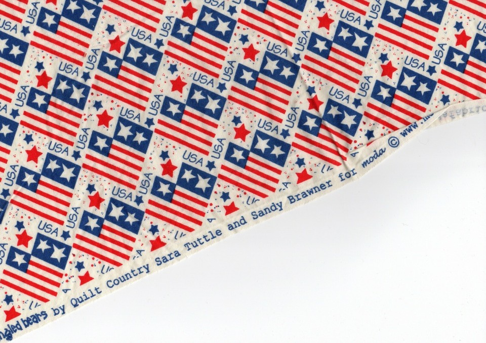 (1) FQ * MODA FABRICS * AMERICAN FLAGS * RED * WHITE * BLUE * USA * 1/4 ...