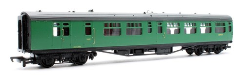 BACHMANN 'OO' GAUGE RAKE OF 4 BR MALACHITE GREEN 63FT BULLEID CORRIDOR ...