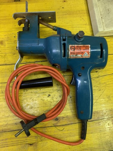 TRAPANO BLACK &amp; DECKER  M 700 CON ADATTATORE SEGHETTO ALTERNATIVO WORKING 100%