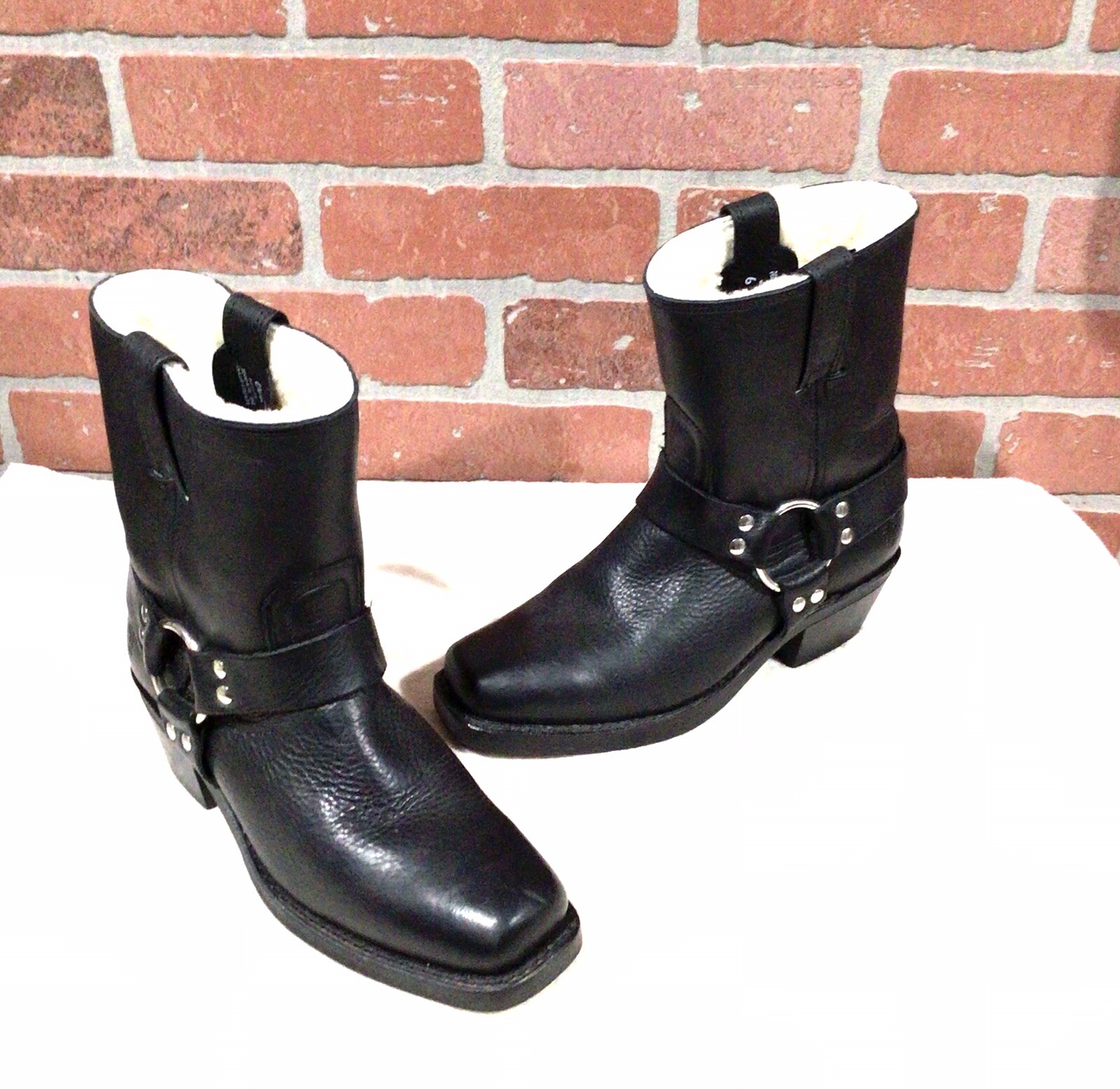 FRYE Womans Black Leather Short Harness Biker Boot Sh… - Gem