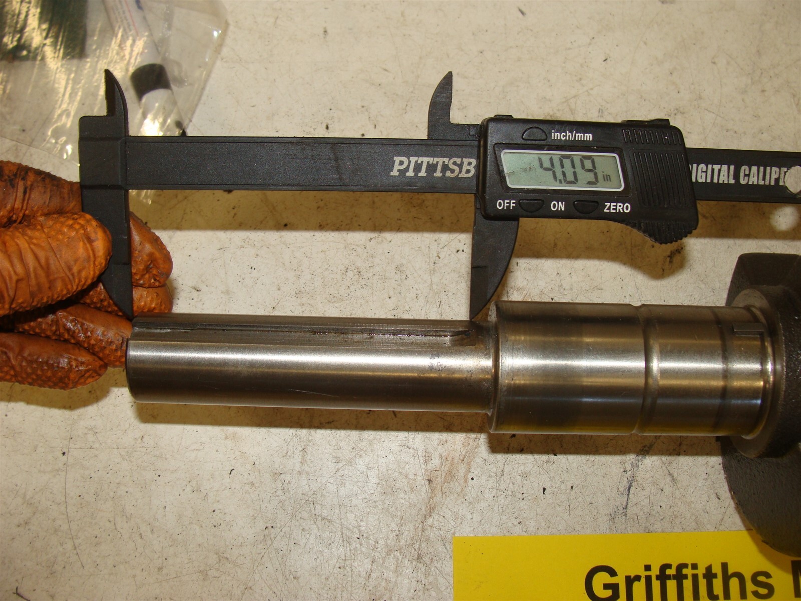 Briggs & Stratton 22hp engine OHV IC Vtwin vertical CRANK SHAFT ...