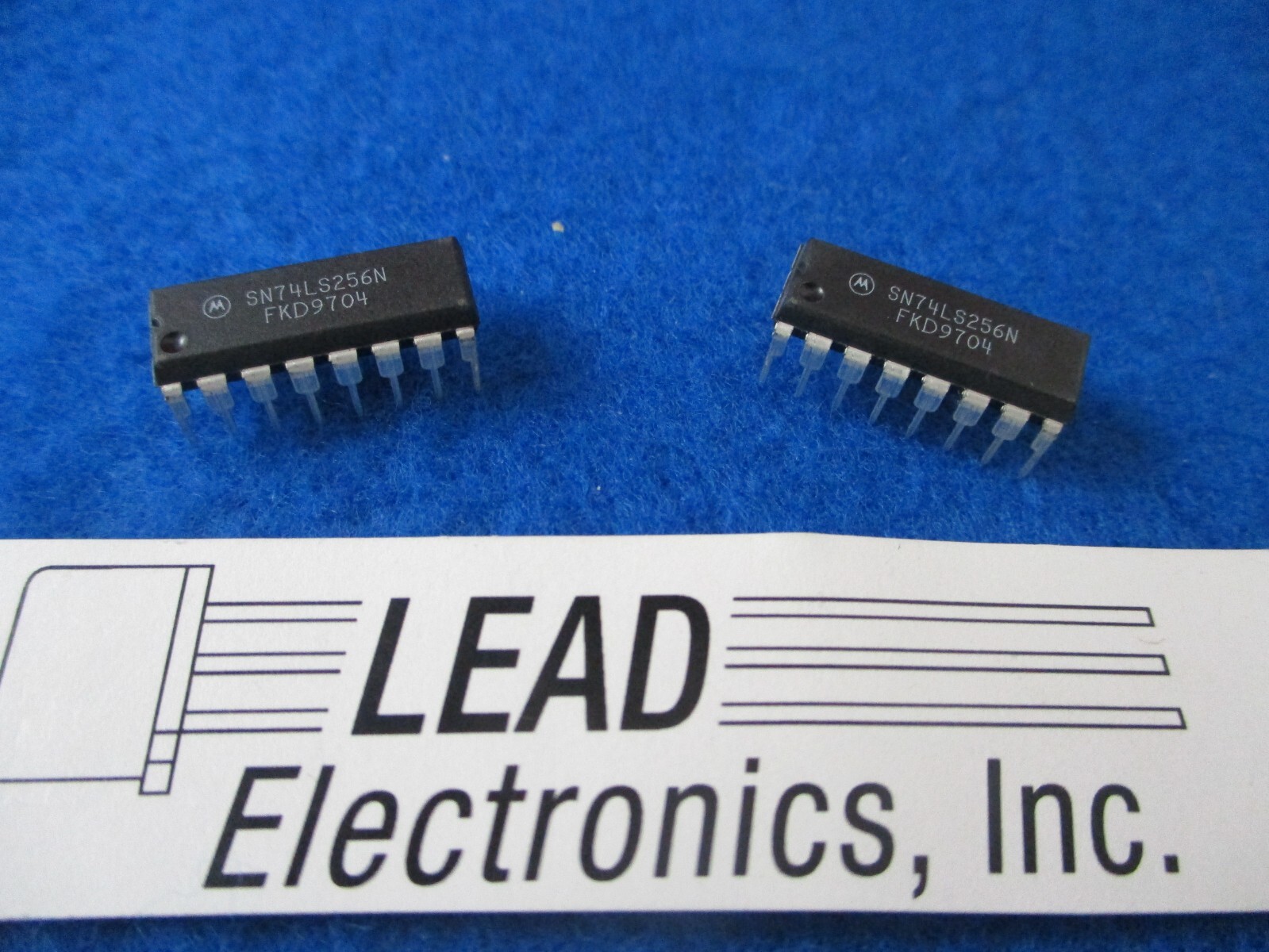 QTY2 TI SN74LS256N 16PIN DIP 4BIT ADDRESSABLE LATCH ++ FREE SHIPPING ...