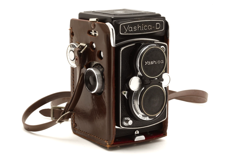 Yashica D TLR Medium Format Camera with Case (Parts, AS-IS, Shutter OFF ...