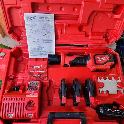 Milwaukee 2674-20 M18 18V Li-Ion Short Throw Press Tool Kit -3 Viega ...