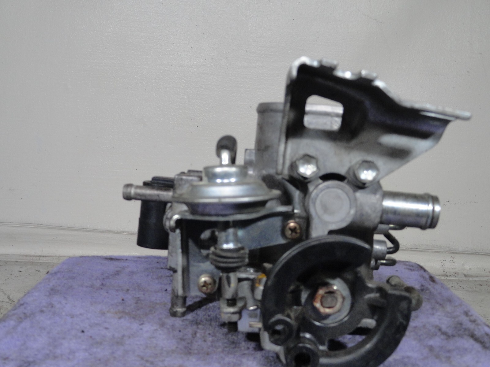 OEM 1999-2004 Toyota 4Runner Tacoma Throttle Body Assembly 22210-75240 ...