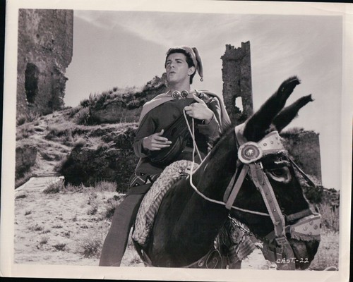 Photo Vintage 8X10 Le Castillan 1963 Cesar ROMERO, Frankie AVALON Alida ...