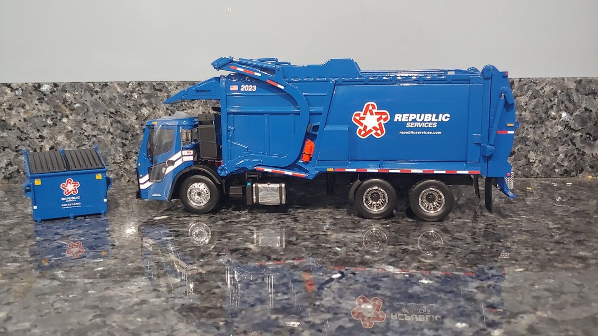 Republic Refuse Truck