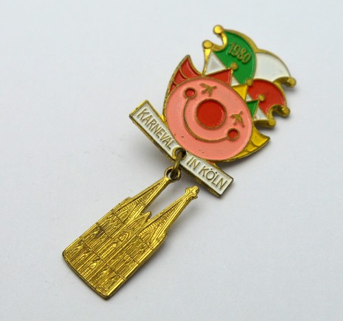 GERMANY KARNEVAL IN KOLN 1980 FESTIVAL CHURCH DOM CLOWN JOKER PIN BADGE ...