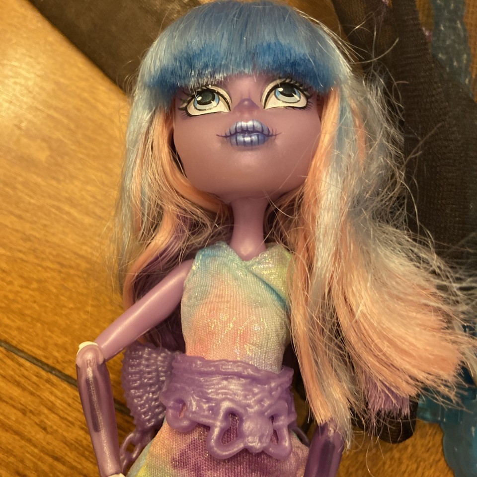 Monster High G1 Haunted River Styxx doll ,clothes,accessories READ ...