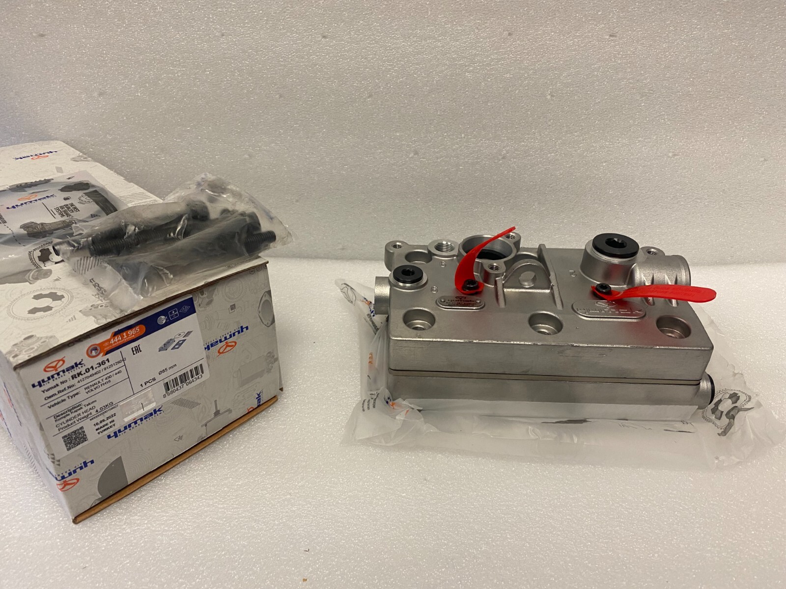 Air Compressor Cylinder Head Kit for Volvo D13 Engine 22203109 MADE IN ...