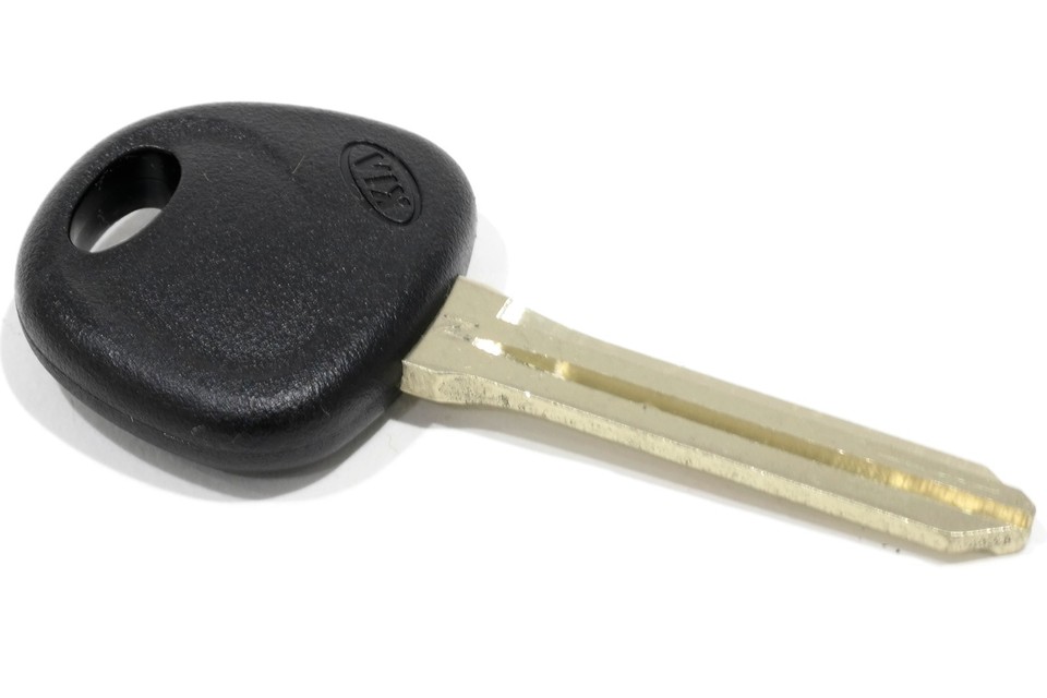 OEM NEW Key Blank for 2007-2010 Kia Rondo Door Ignition Transponder ...