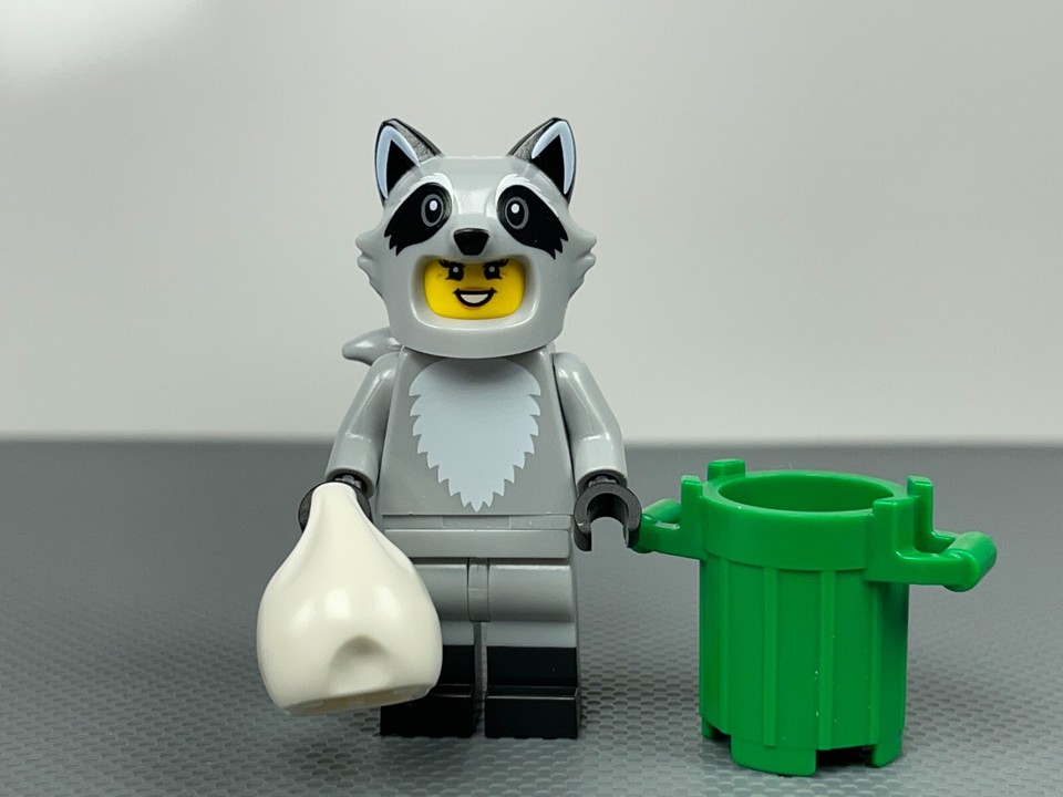 LEGO Raccoon Costume Fan Collectible Minifigure Series 22 CMF 71032 ...