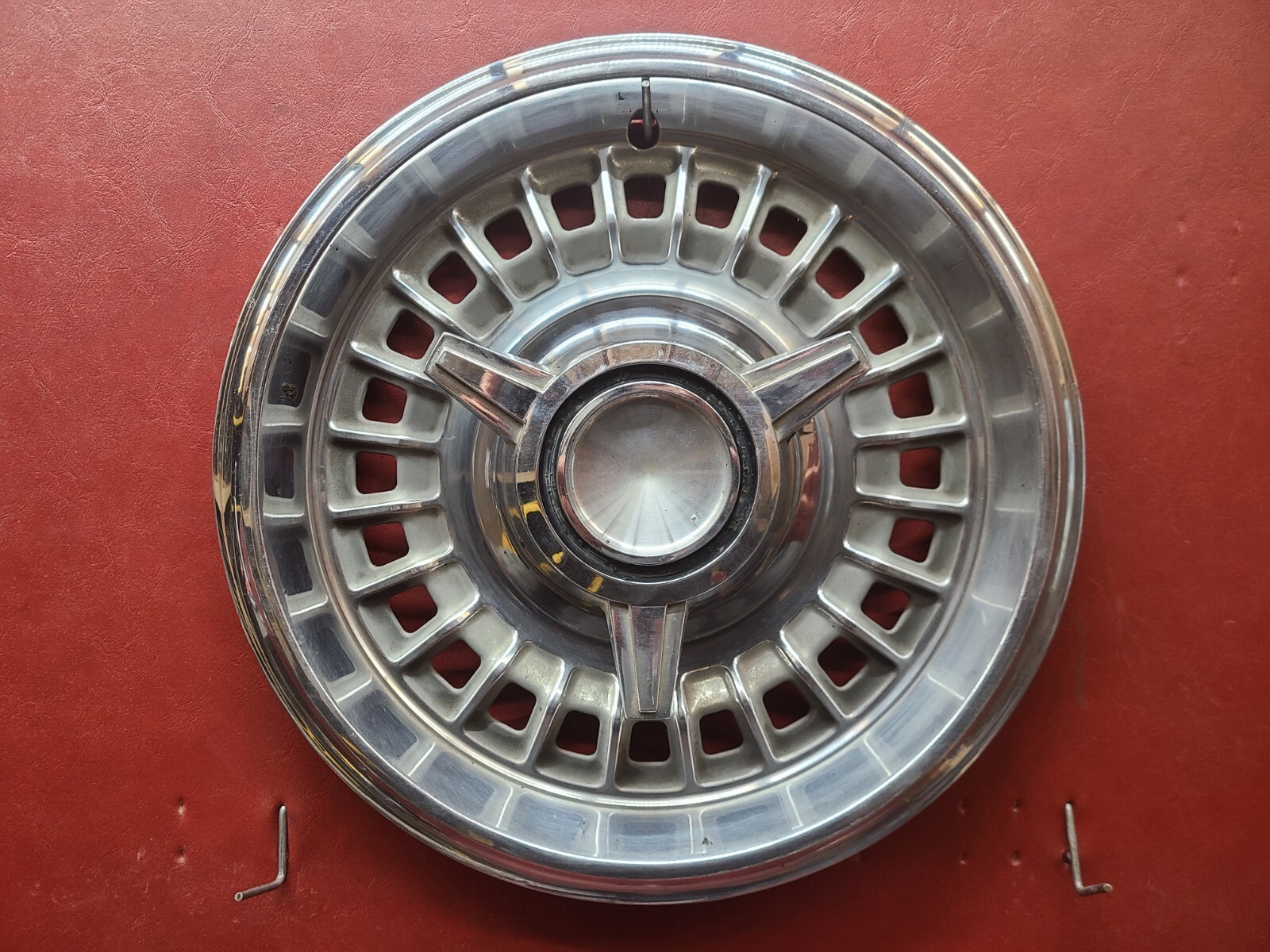 1966 Pontiac Bonneville Catalina Lemans Deluxe 14" Spinner Hubcap Wheel ...