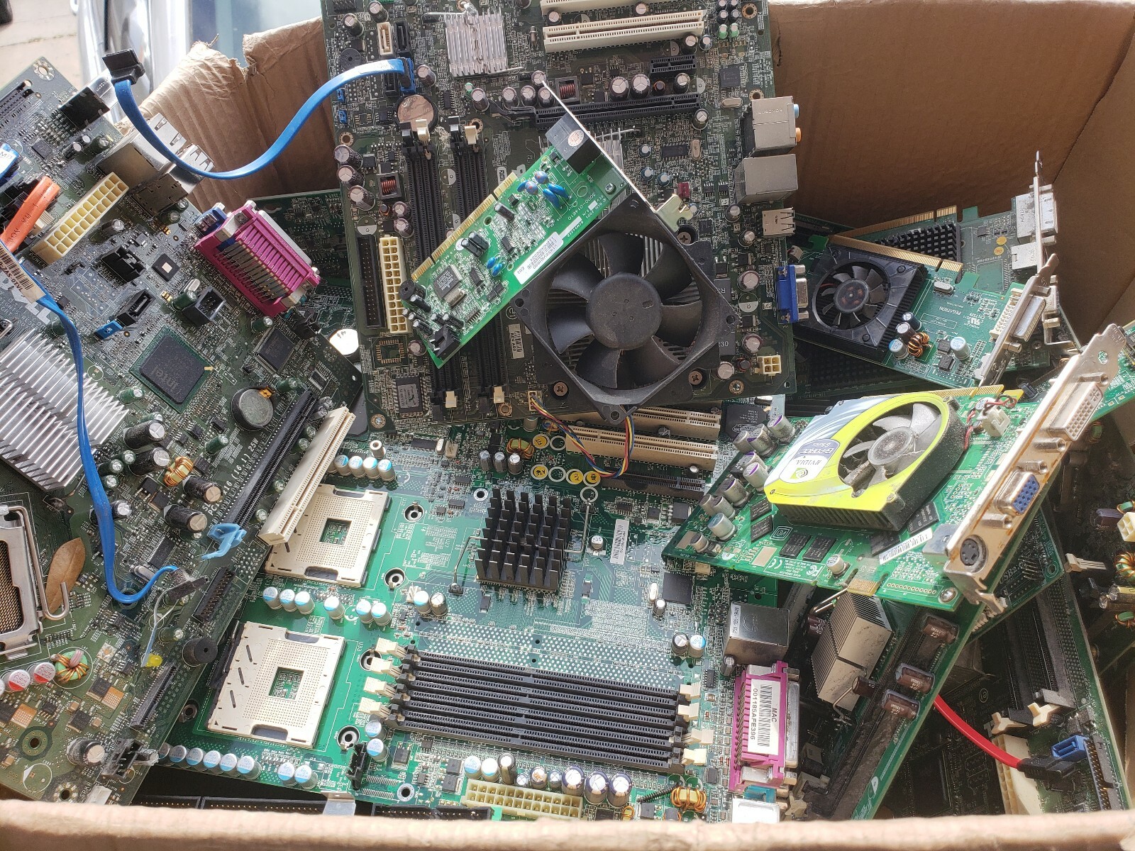 30 lbs + Computer Motherboards and pci card for Scrap Gold Recovery ...