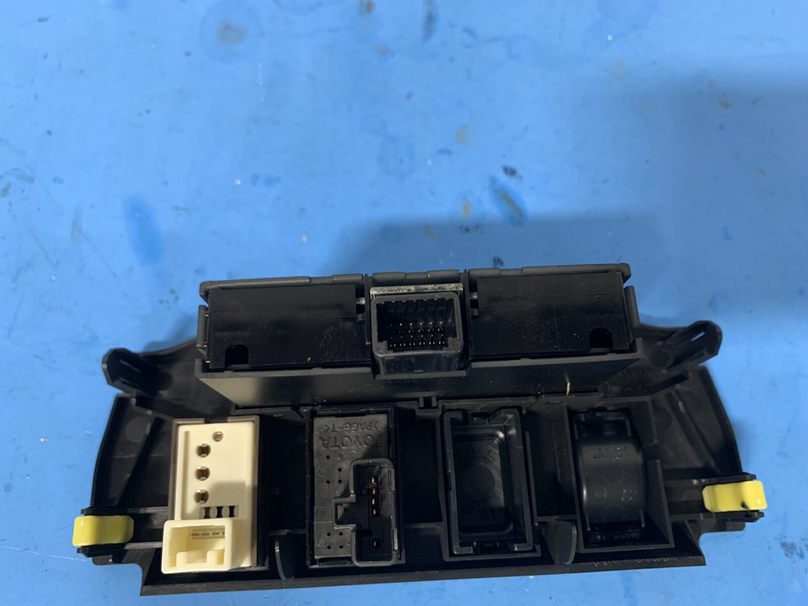 2006 - 2011 LEXUS GS300 GS350 CENTER CONSOLE SEAT HEATER CONTROL SWITCH ...
