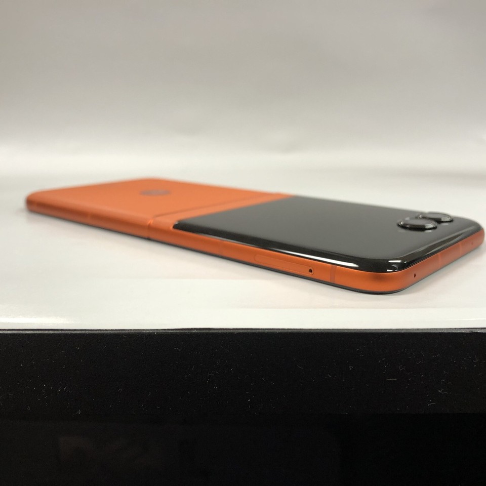 Motorola RAZR 2024 Spritz Orange 256GB Cricket *AS-IS* Cannot Activate ...