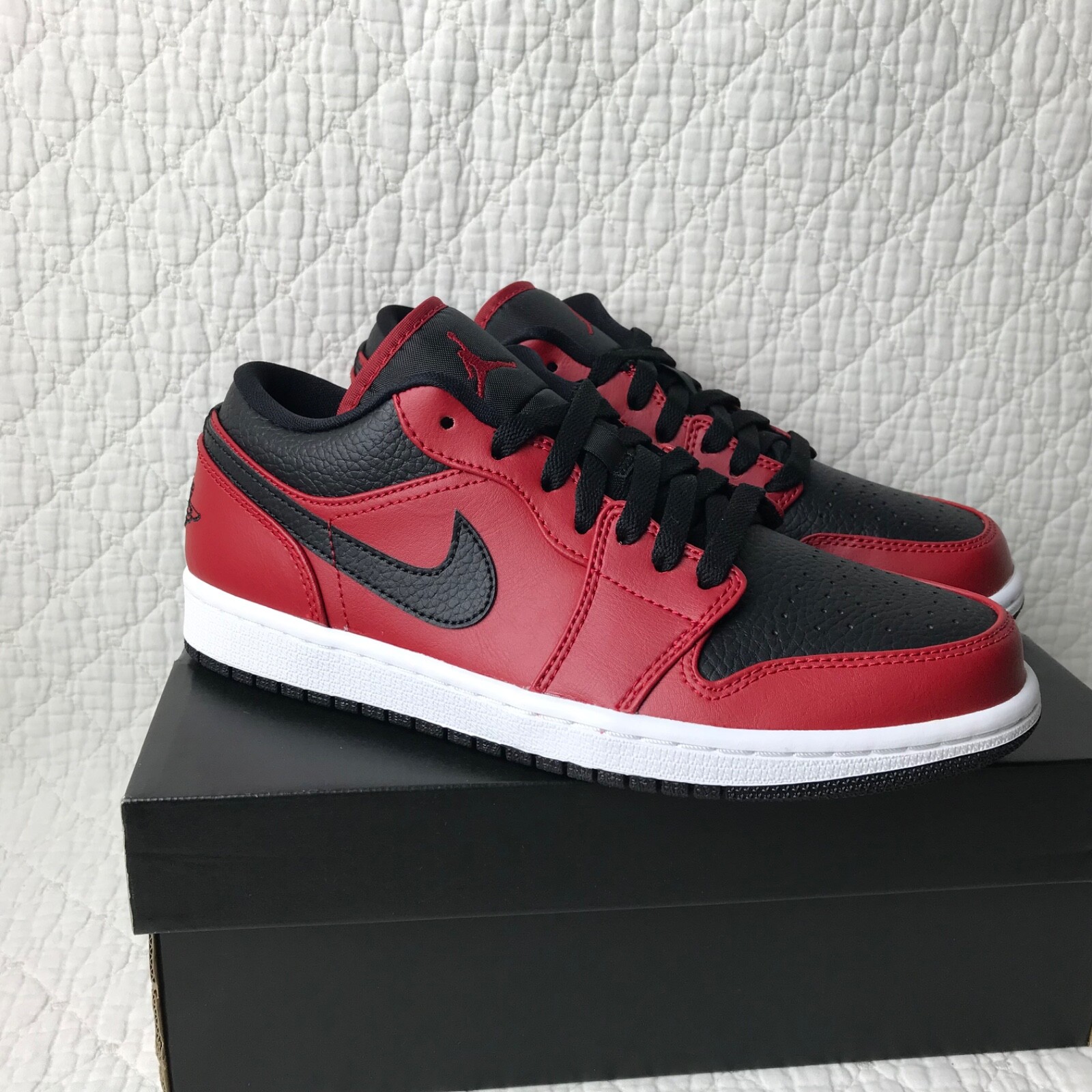 Nike Air Jordan 1 Low Shoes Men’s SZ 7.5 Reverse Bred Pebbled Swoosh ...