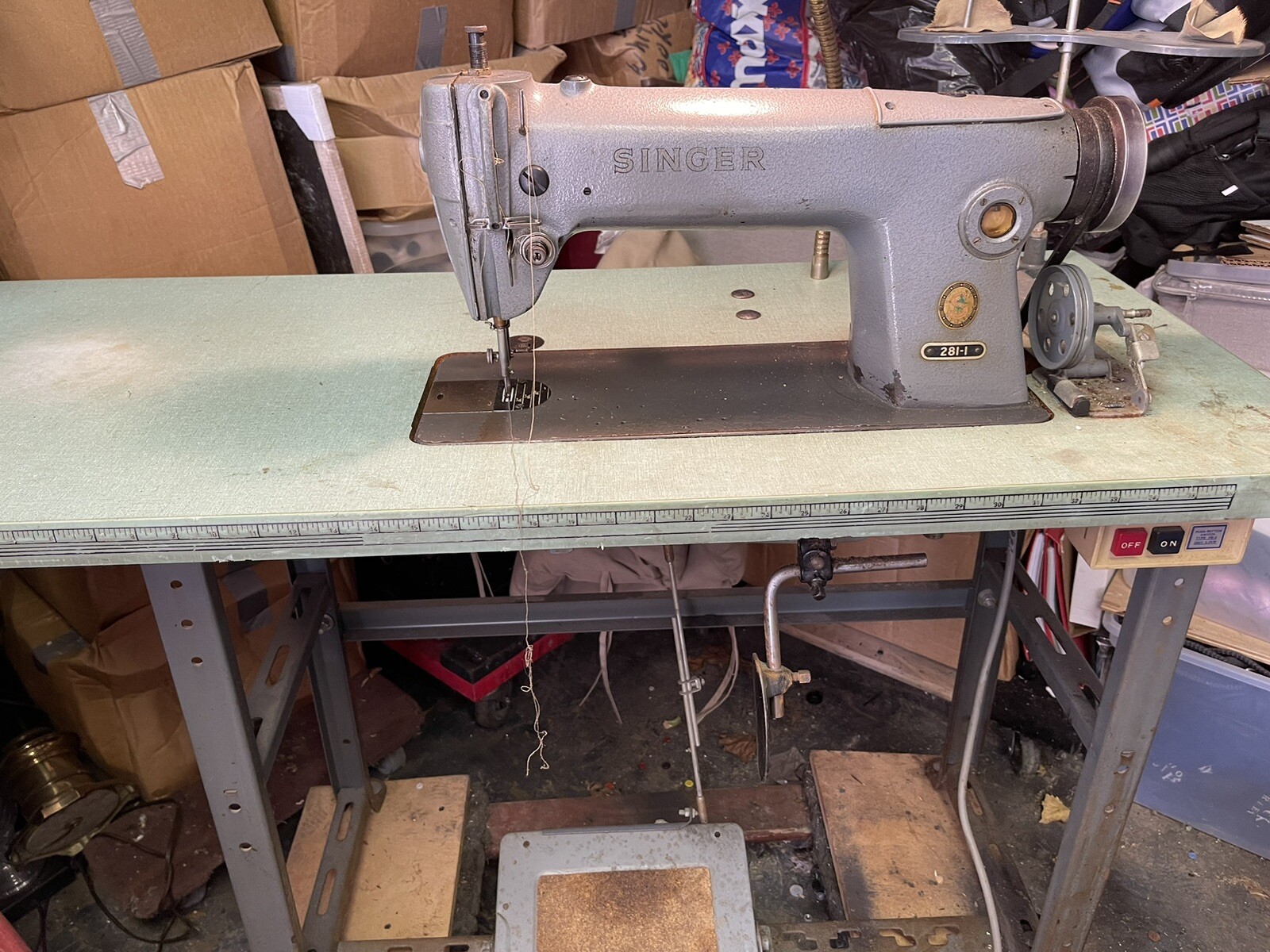 SINGER 281-1 industrial sewing machine w/ sewing table & running motor ...