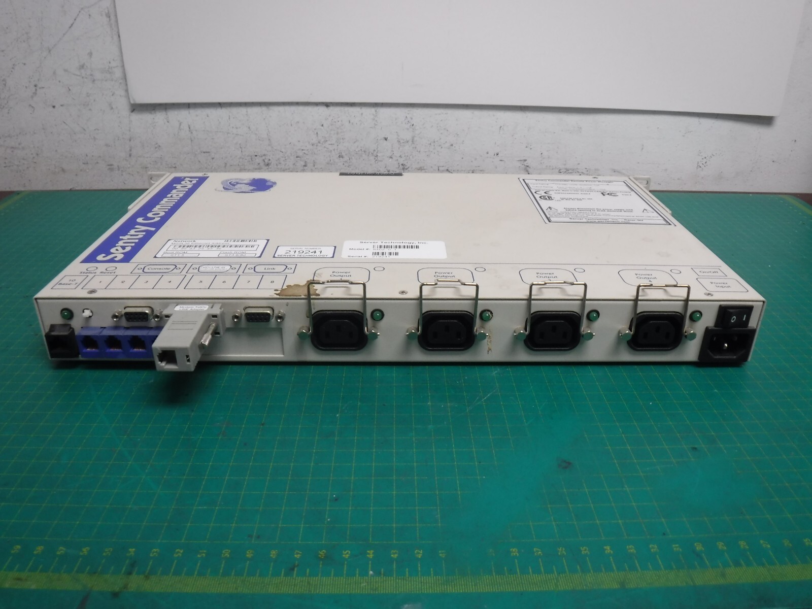 Sentry Commander PT40-H404-2-02 Remote Power Manager Server Technology ...