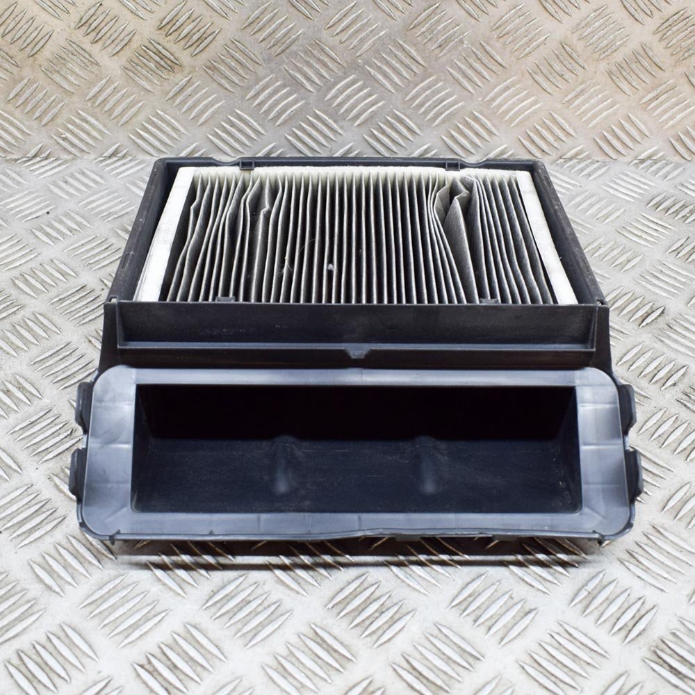 MERCEDES-BENZ C W205 350e Cabin Filter Box Cover A2058308802 205kw 2016 ...