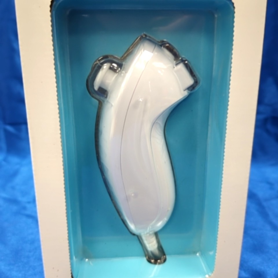 NINTENDO Wii Nunchuck Controller White Gaming Accessory Original ...