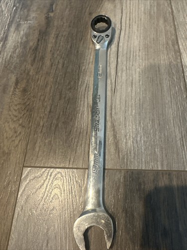 Snap-on Tools USA 19mm Metric Reversible Ratcheting Wrench SOXRRM19A ...