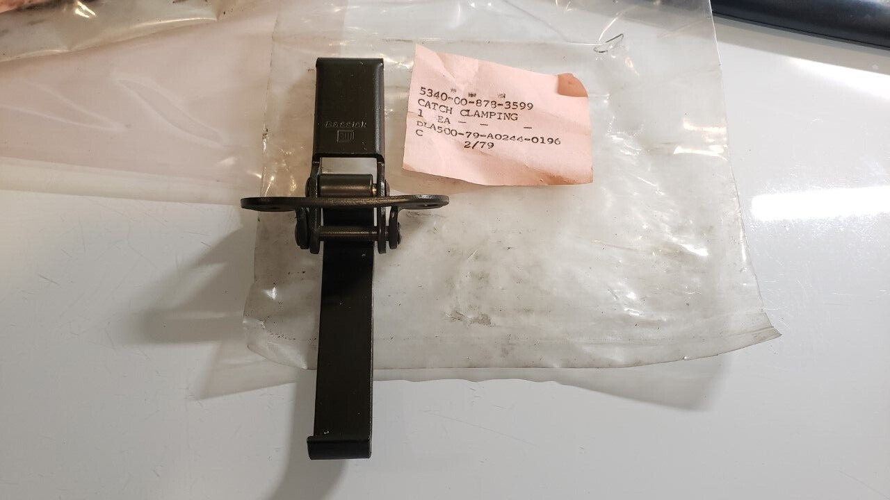 ARMY / BASSICK CATCH CLAMP 11613004 5340-00-878-3599 | eBay