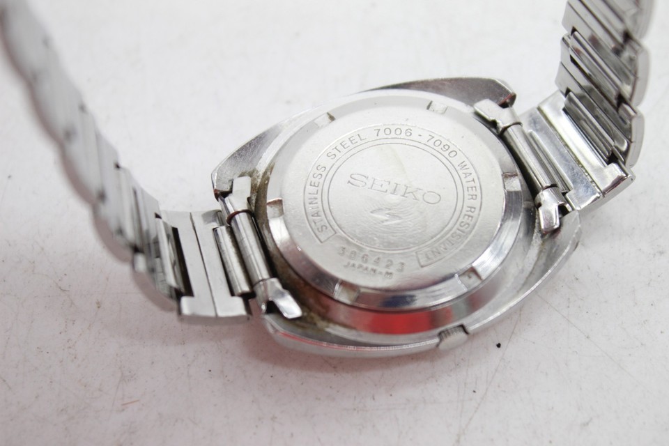 F x3 Gents Quartz Wristwatch Seiko Kinetic Blue Dials JJ22, 7006 & 5M62 ...