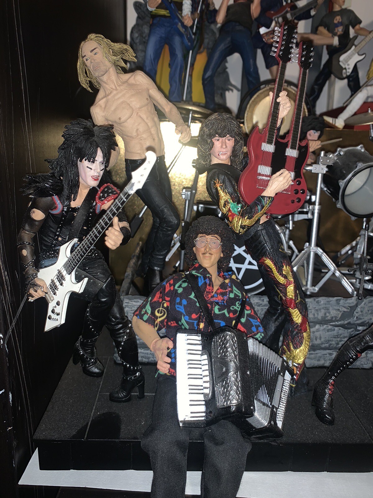 MUSIC ACTION FIGURE GIANT 35+ LOT NECA MCFARLANE Mettalica Motley Crue ...