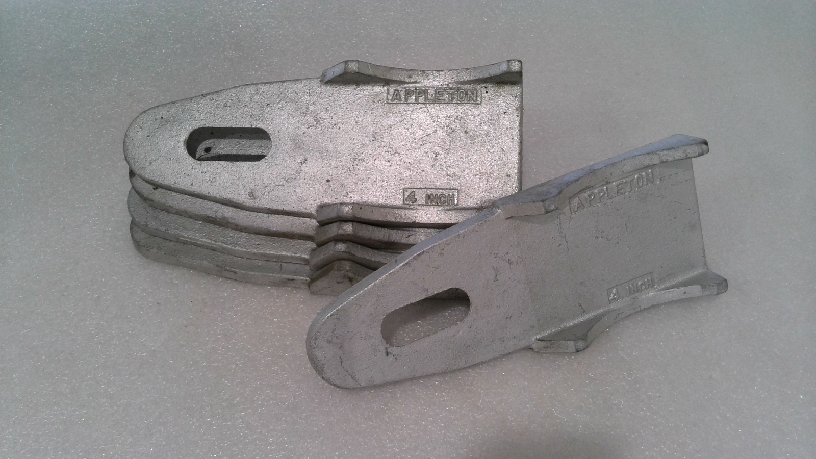 APPLETON 4" CLAMP BACK IRON MALLEABLE CONDUIT CLAMP (LOT OF 5) | eBay