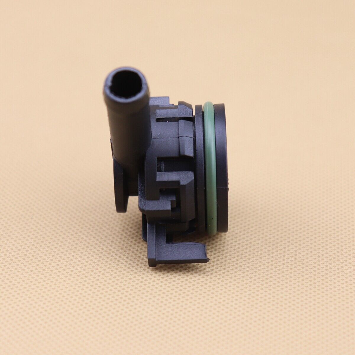 For Audi A1 A3 Q2 Q3 VW Skoda Seat 04E103175M Crankcase Breather Hose ...