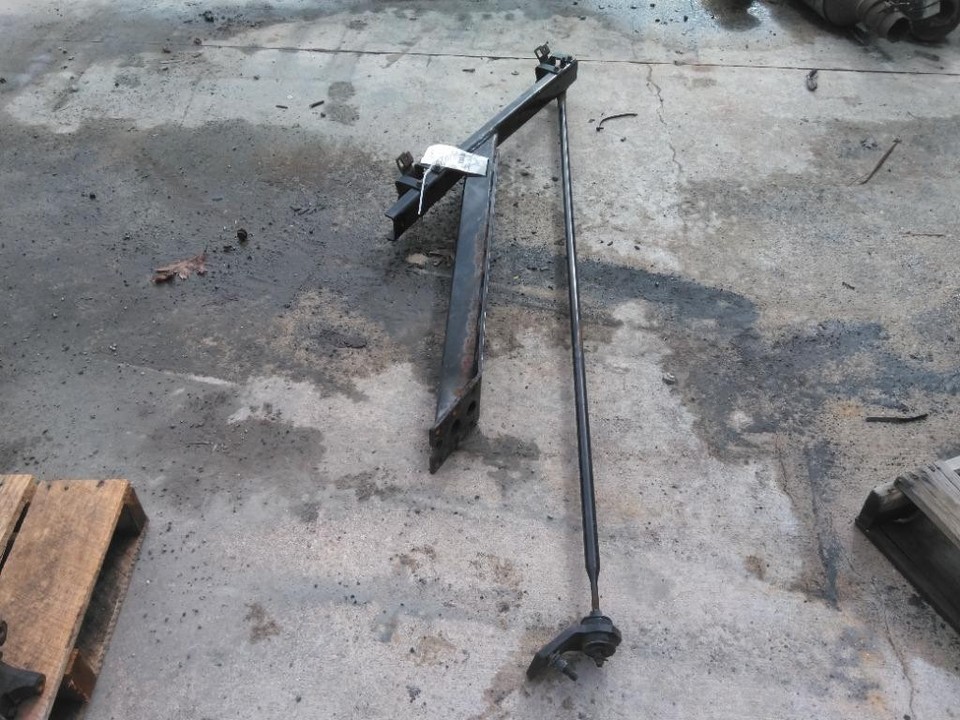 MACK CXU613 EXHAUST/MUFFLER BRACKET 3569641 | eBay