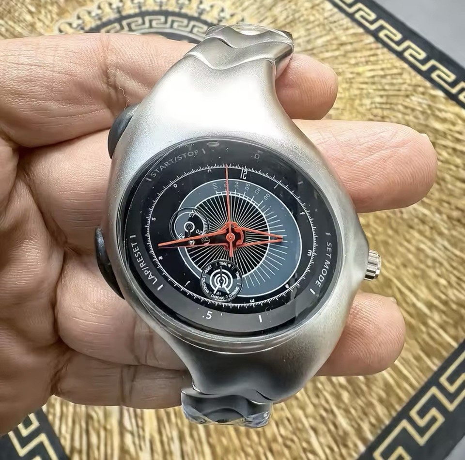 Alien Twisted Y2K Watch – Retro Digital Stainless Steel Wristwatch ...