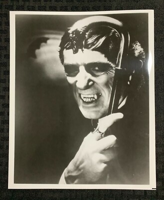 DARK SHADOWS 8x10" Black & White Photo #10 VF+ 8.5 Barnabas w/ Cane ...