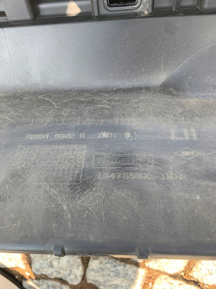 DACIA DUSTER II Seitenschweller Rechts 769514293R 764260493R 764363568R Original | eBay