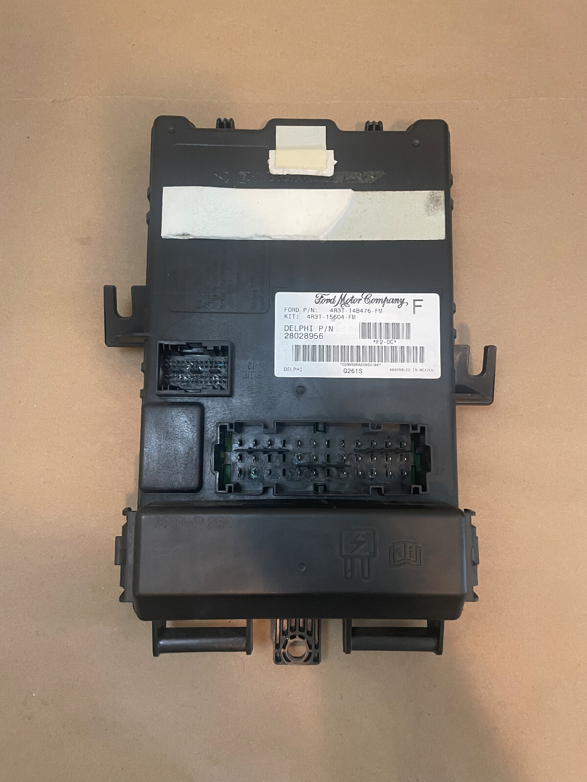 2005 2006 FORD MUSTANG CABIN FUSE BOX BCM BODY CONTROL MODULE 4R3T ...