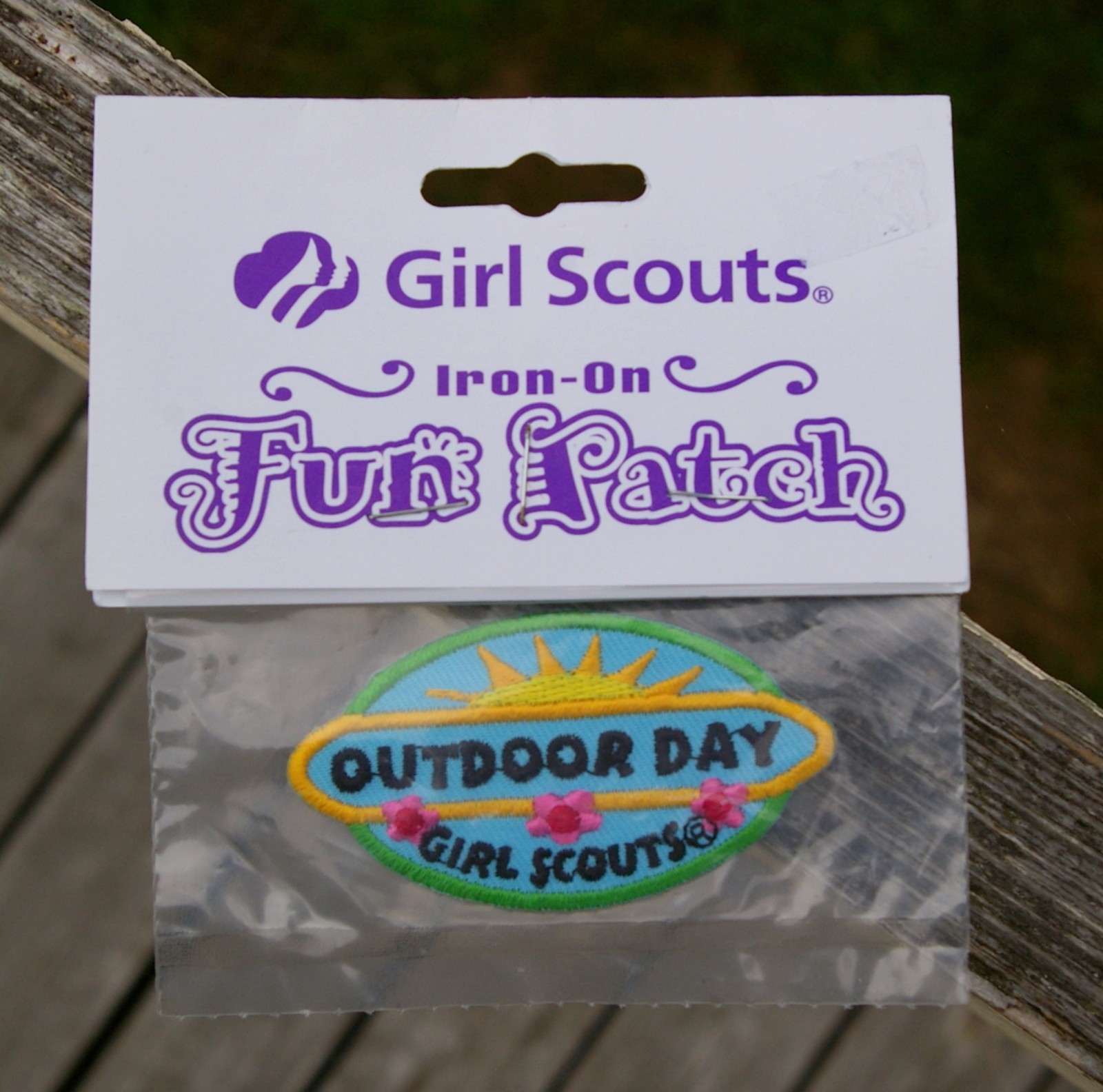 Girl Scouts Iron-On Fun Patch Outdoor Day Sun Flowers Embroidered Badge ...