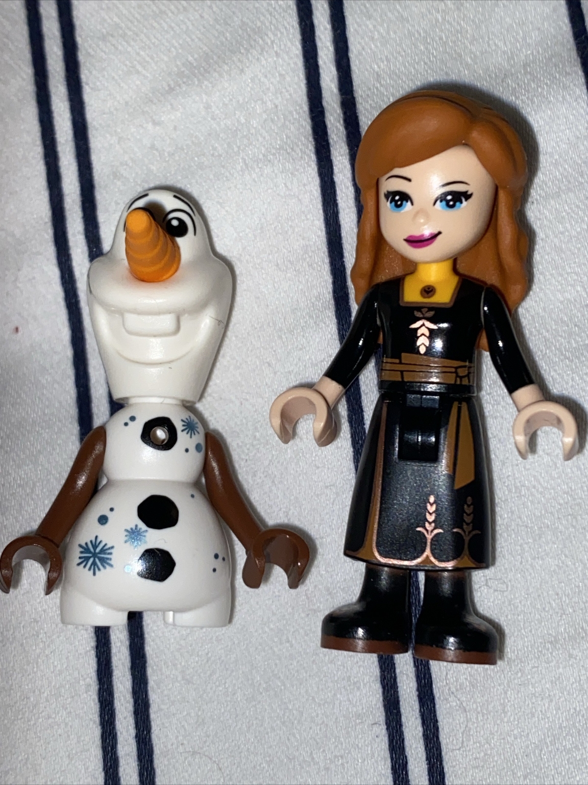 Lego Frozen OLAF Mini Doll Body Metallic Light Blue Snowflakes dp074 ...