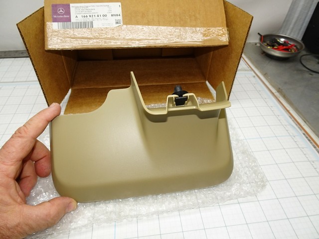 Genuine Mercedes-Benz Cover Seat Frame 16692141008N84 OEM for sale ...