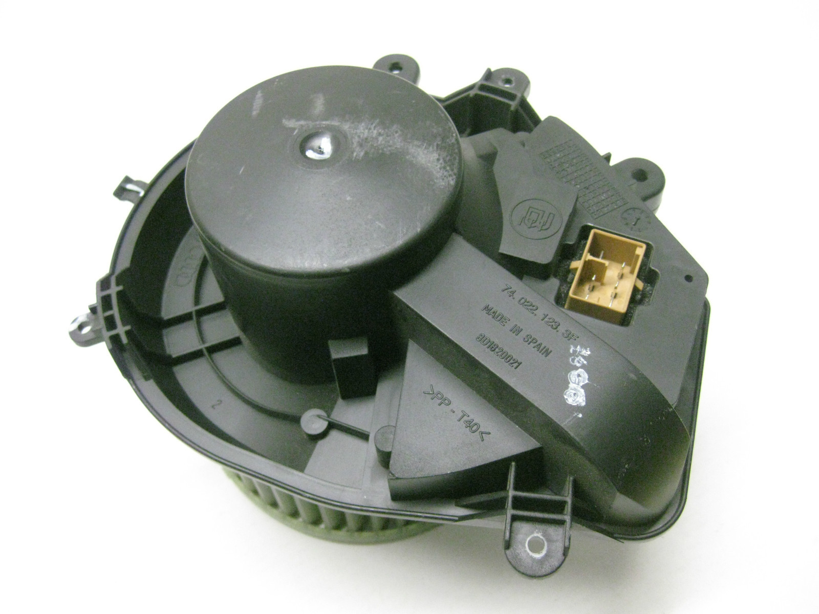 2002 VW PASSAT GLX AC BLOWER HEATER MOTOR 8D1 820 021 OEM 01 02 03 04 ...