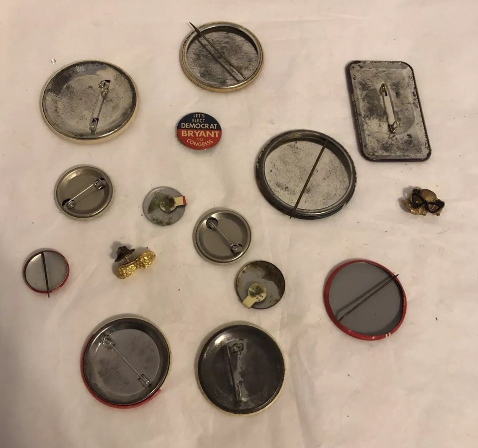 Vtg. Lot of Political Pins & Campaign Buttons. Jackson, Hart,Egger ...