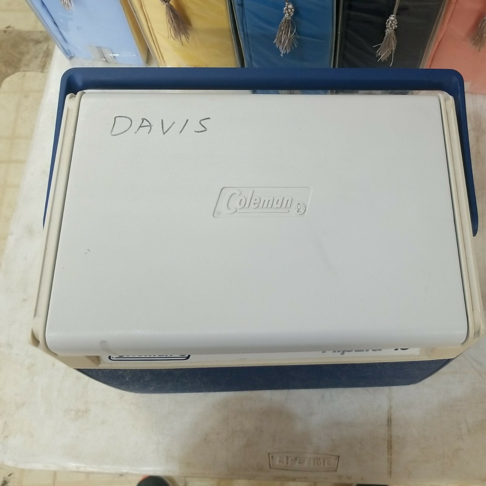 Vintage Coleman 10 Cooler Flip Lid Blue & White Model 5210 | eBay