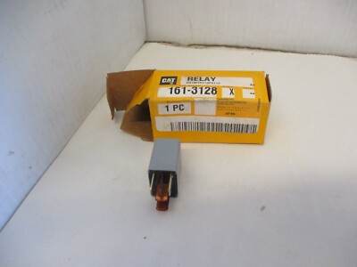 Manuals & Books - 3 Caterpillar