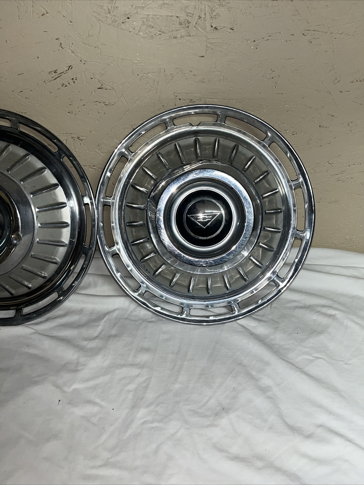 1962 Chevrolet Corvair Monza Hubcaps Set 2 13” Used Stainless Rare Used ...