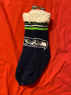 (1) PAIR SEATTLE SEAHAWKS FOOTY SLIPPERS FOCO WOMEN'S 6-10 MEN'S 5-9 ...