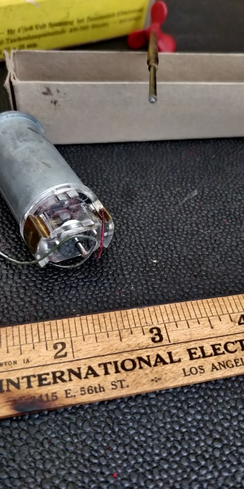 New old stock 1950s or earlier DISTLER model boat motor and propeller ...