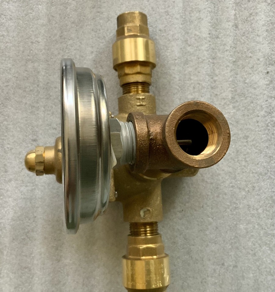 Lawler 911E/F Thermostatic Emergency Mixing Valve for Eyewash 8490801 ...