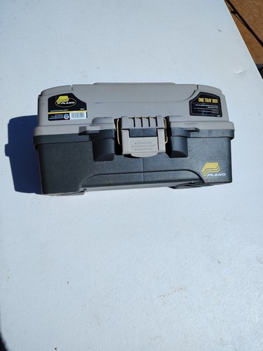 Plano 6201 One-Tray Tackle Box, Bait Storage, Extending Cantilever-tray ...