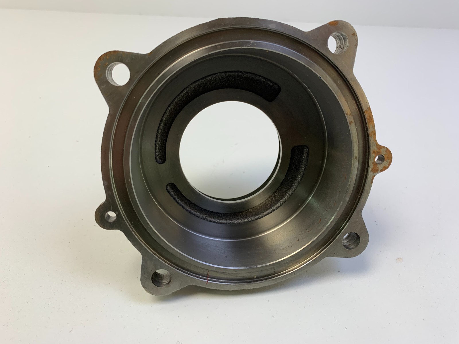 Genuine+International+1815987C92+Oil+Pump+Housing+w%2F+Seal+95-03+T444E ...